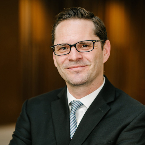 Poll: Chris Peterson leads crowded Democratic field vying for party’s ...